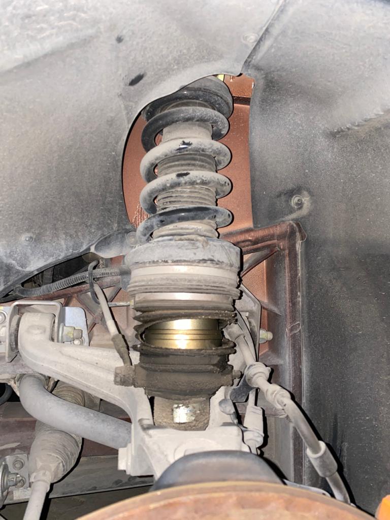 I have a problem in one of SHOCK ABSORBER LIFTING SYSTEM | Lamborghini Talk